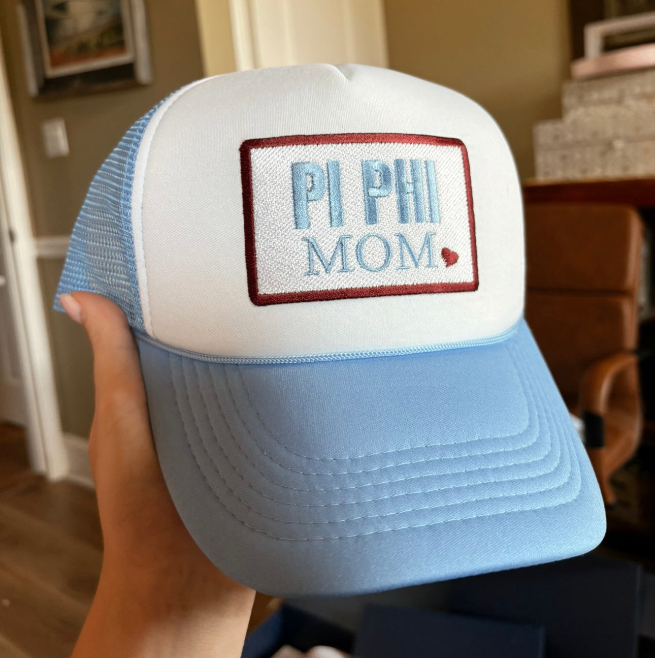 Pi Phi mom hat (light blue) – The Busy Bee